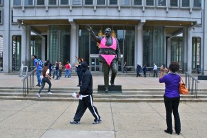 Philadelphia Mayor Frank Rizzo Gets Yarnbombed | ishknits